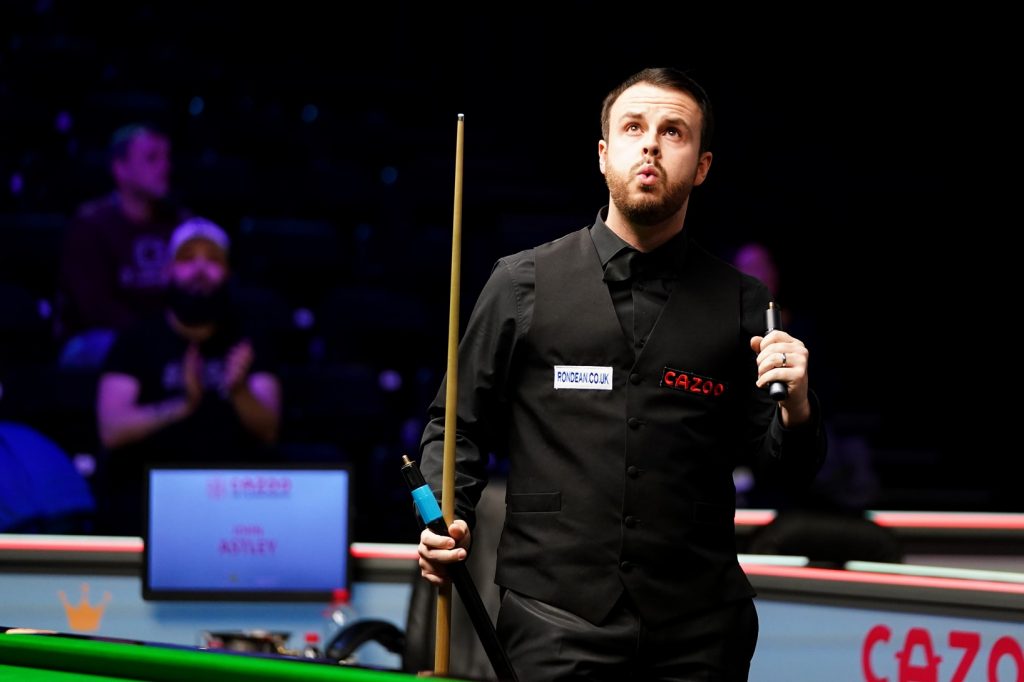 John Astley dethrones Neil Robertson at the UK Championship ...